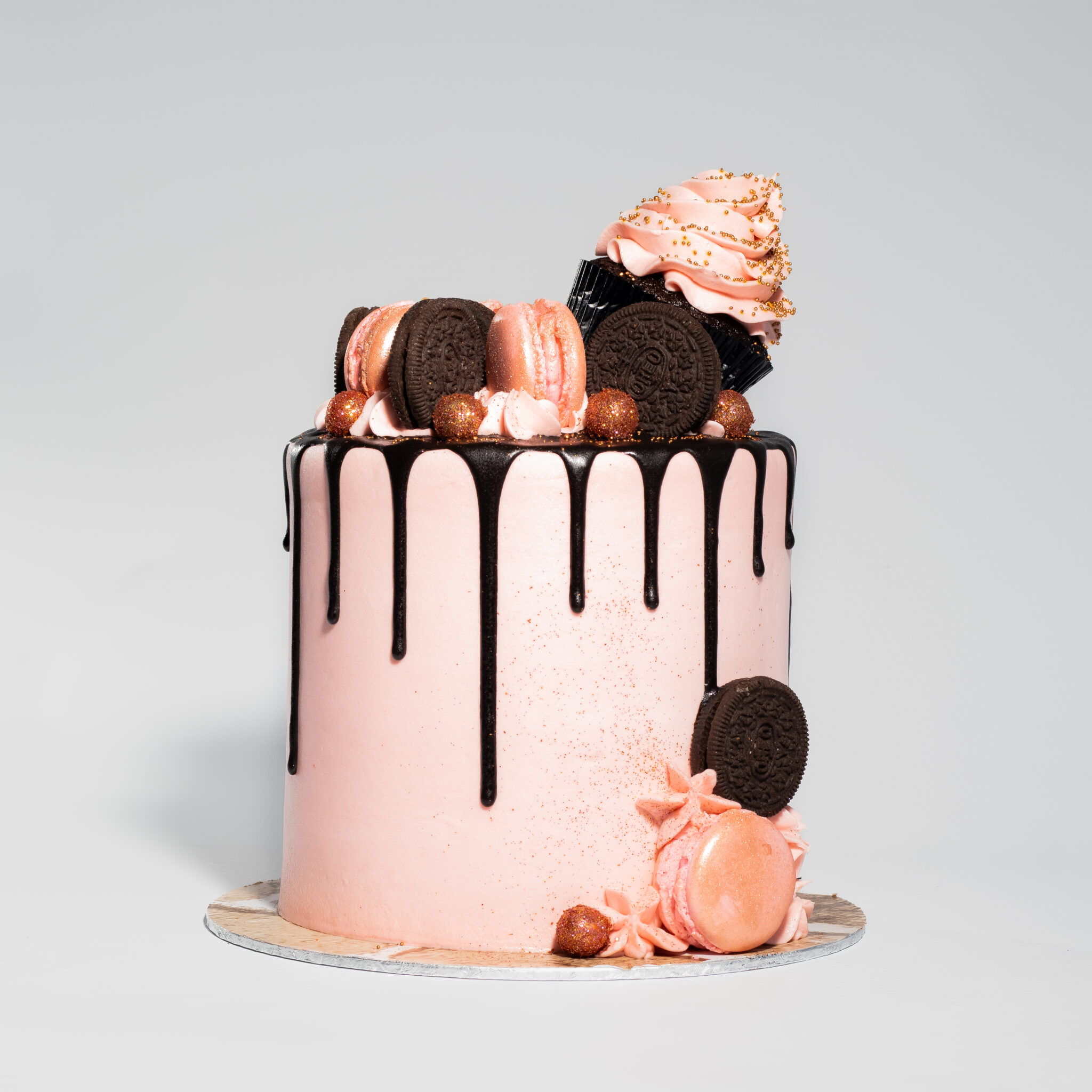 Lavish Rose Gold Cake | Order Online | Oh My Cake!